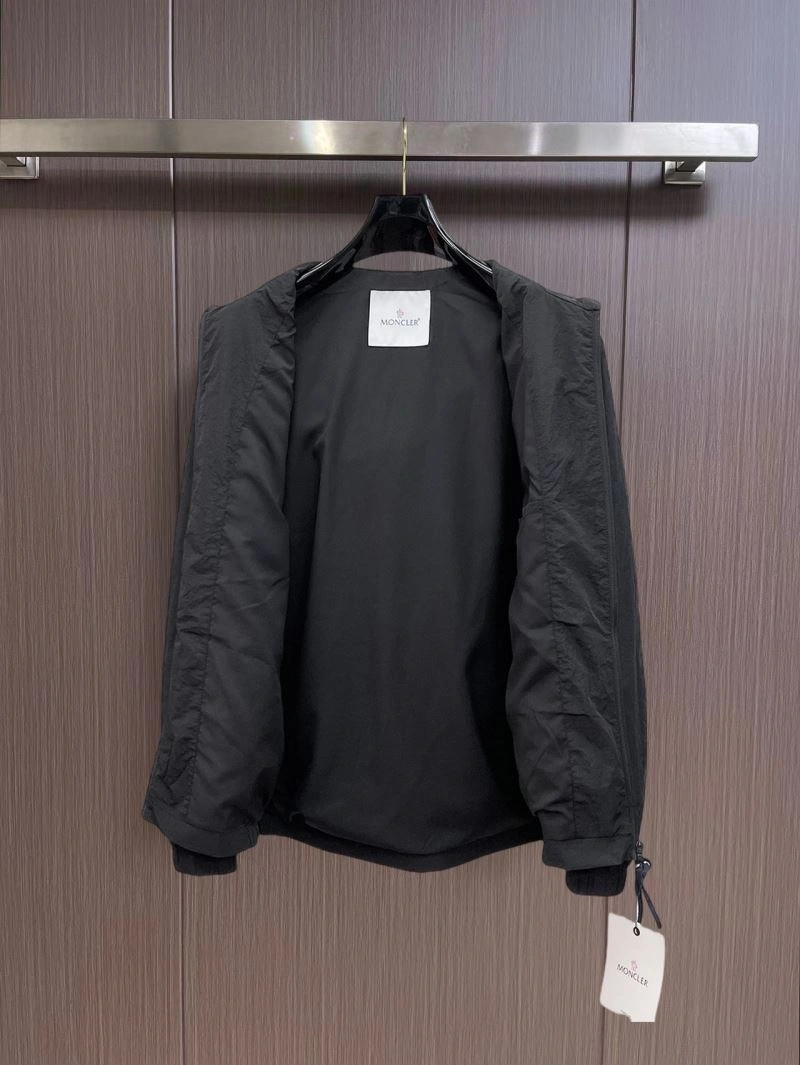 Legit Moncler Outwear