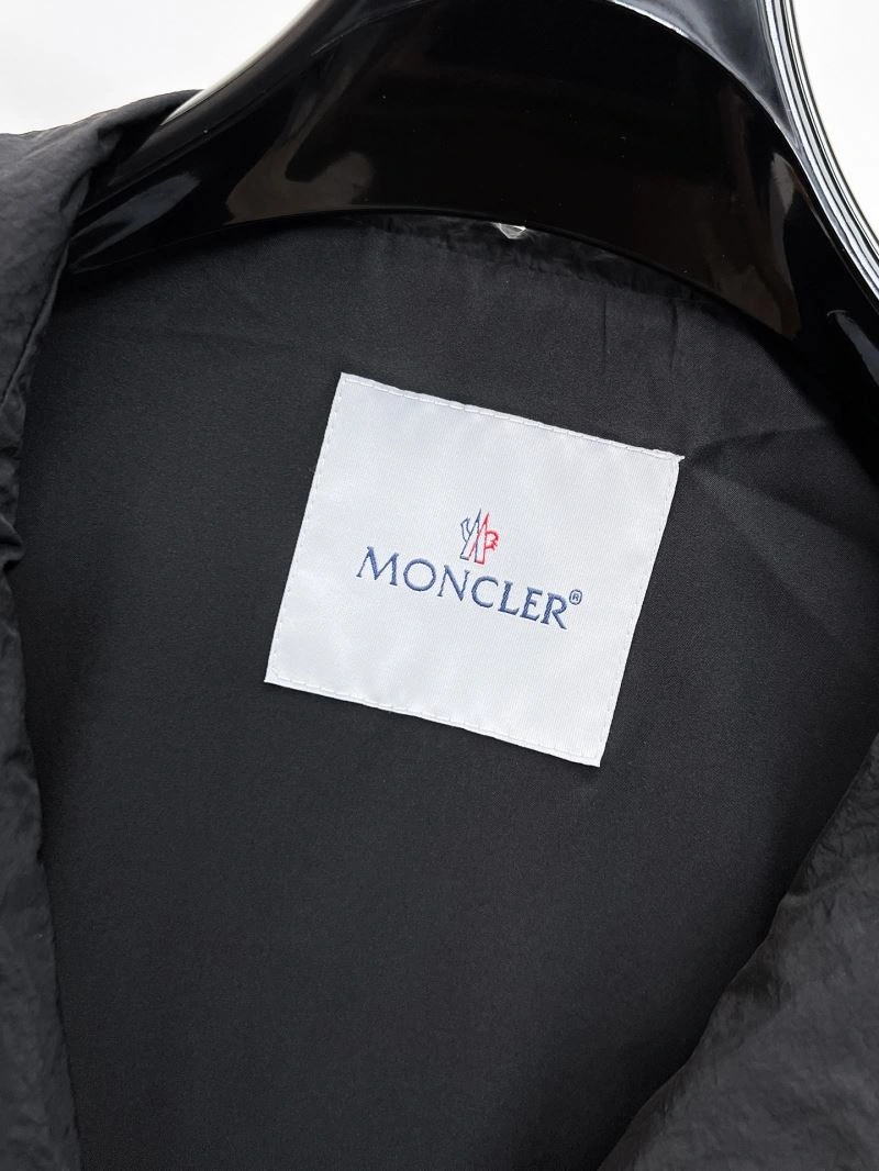 Legit Moncler Outwear