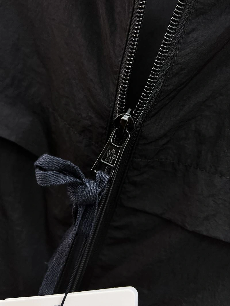 Legit Moncler Outwear