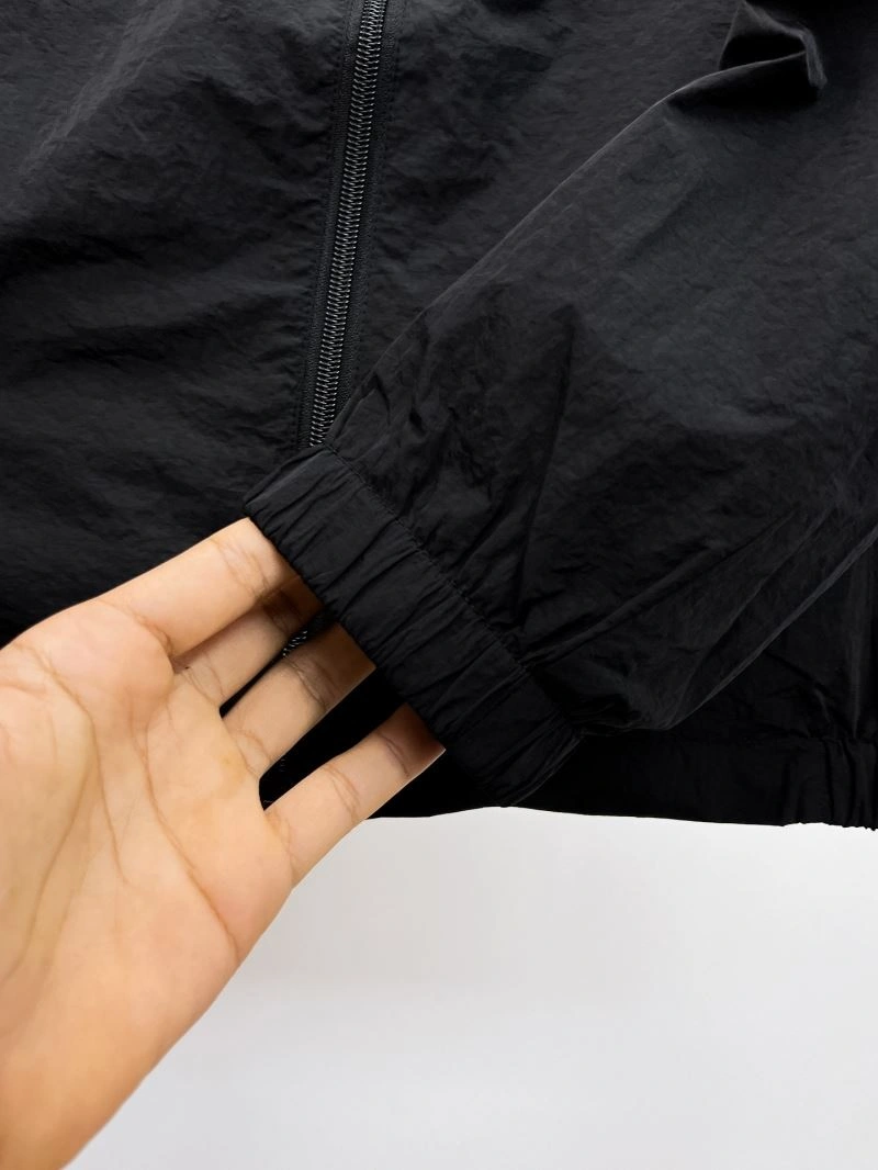 Legit Moncler Outwear