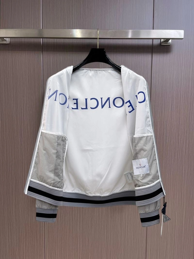 Low-cost Moncler Outwear