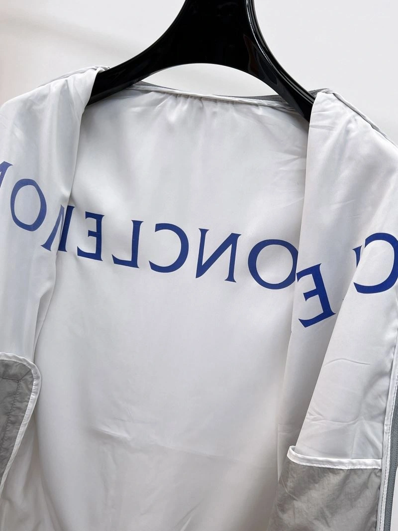 Low-cost Moncler Outwear