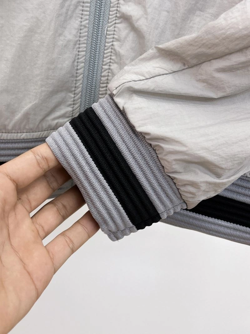 Low-cost Moncler Outwear