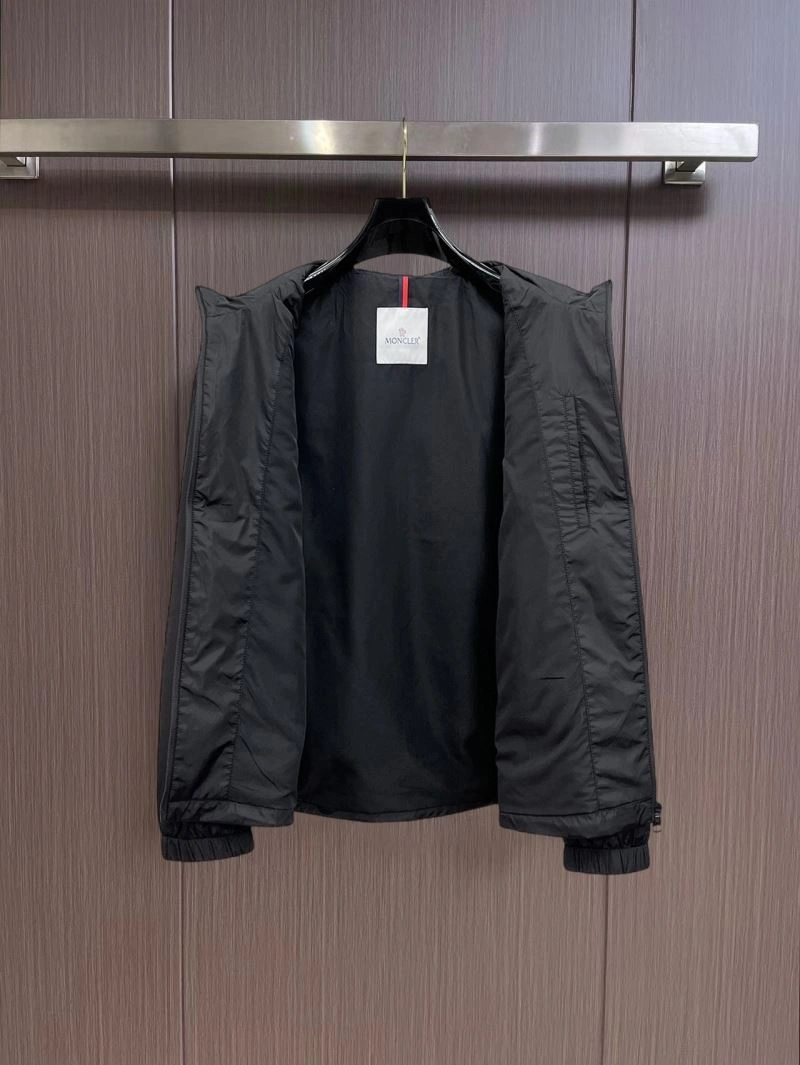 Low-cost Moncler Outwear
