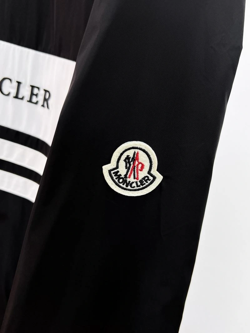 Low-cost Moncler Outwear