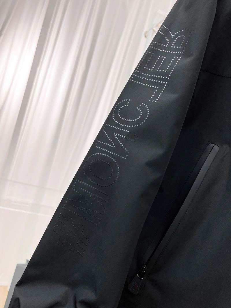 Top mirror Moncler Outwear
