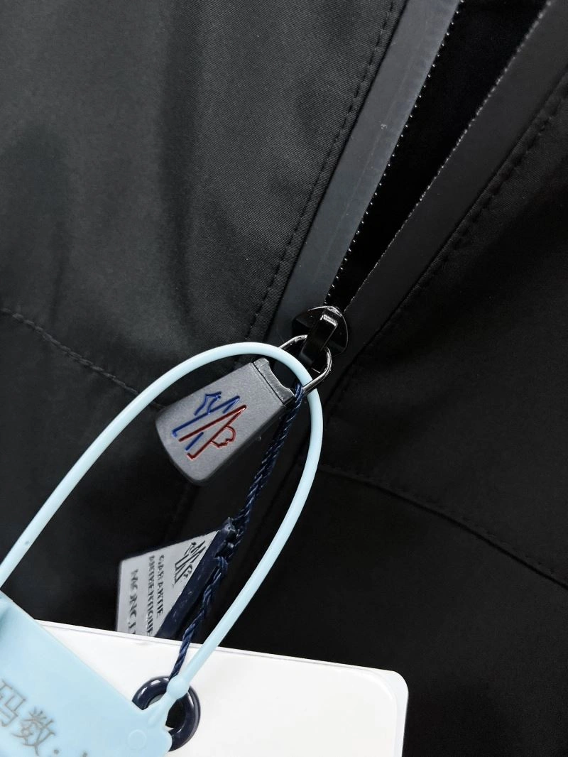 Top mirror Moncler Outwear