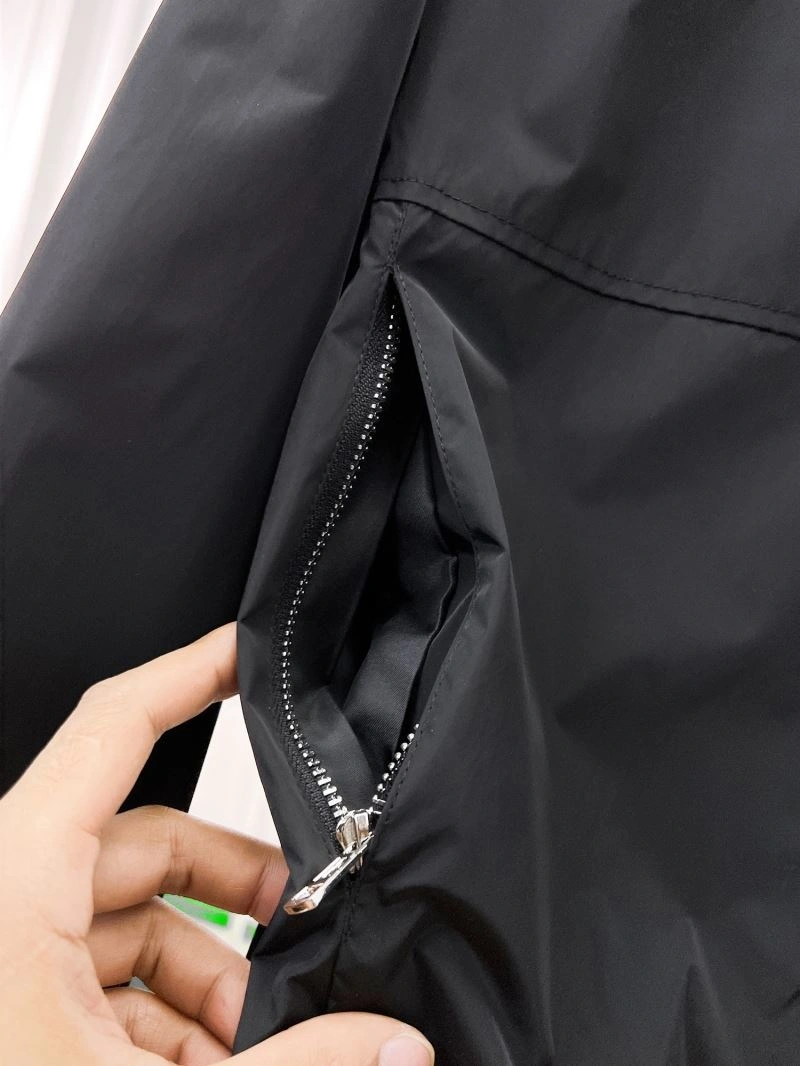 Bargain Moncler Outwear