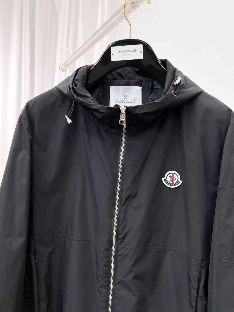Bargain Moncler Outwear