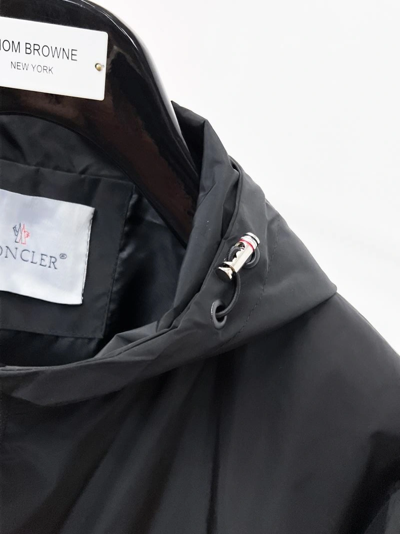 Bargain Moncler Outwear