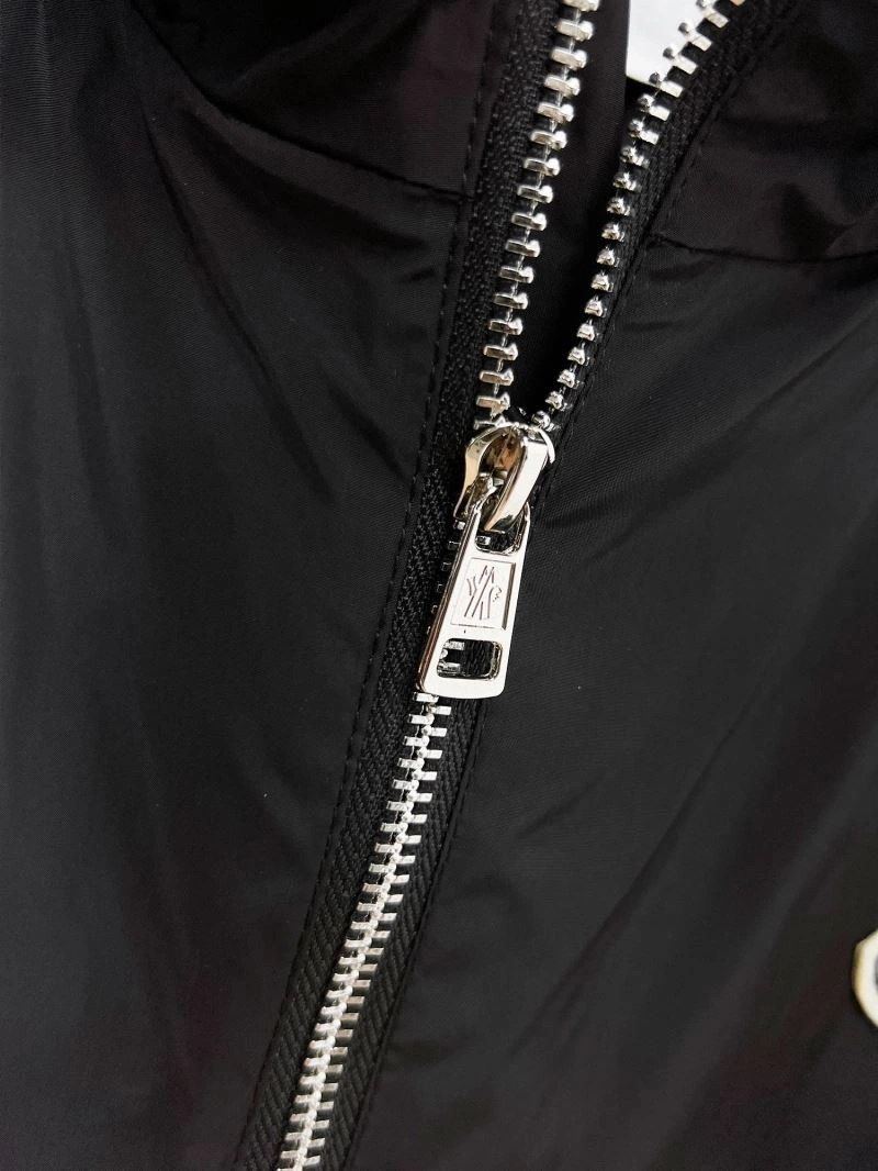 Bargain Moncler Outwear