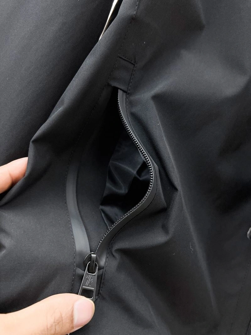Precise copy Moncler Outwear