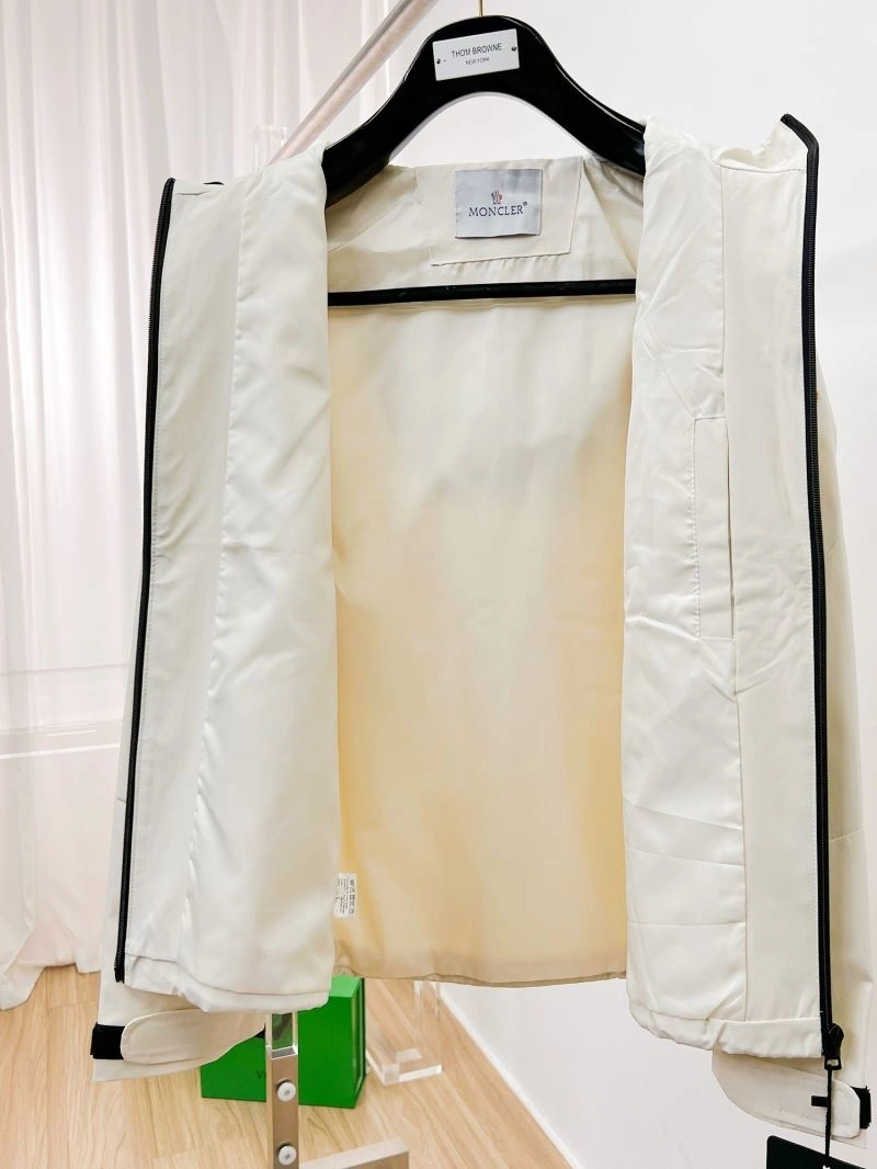 Exact replica Moncler Outwear