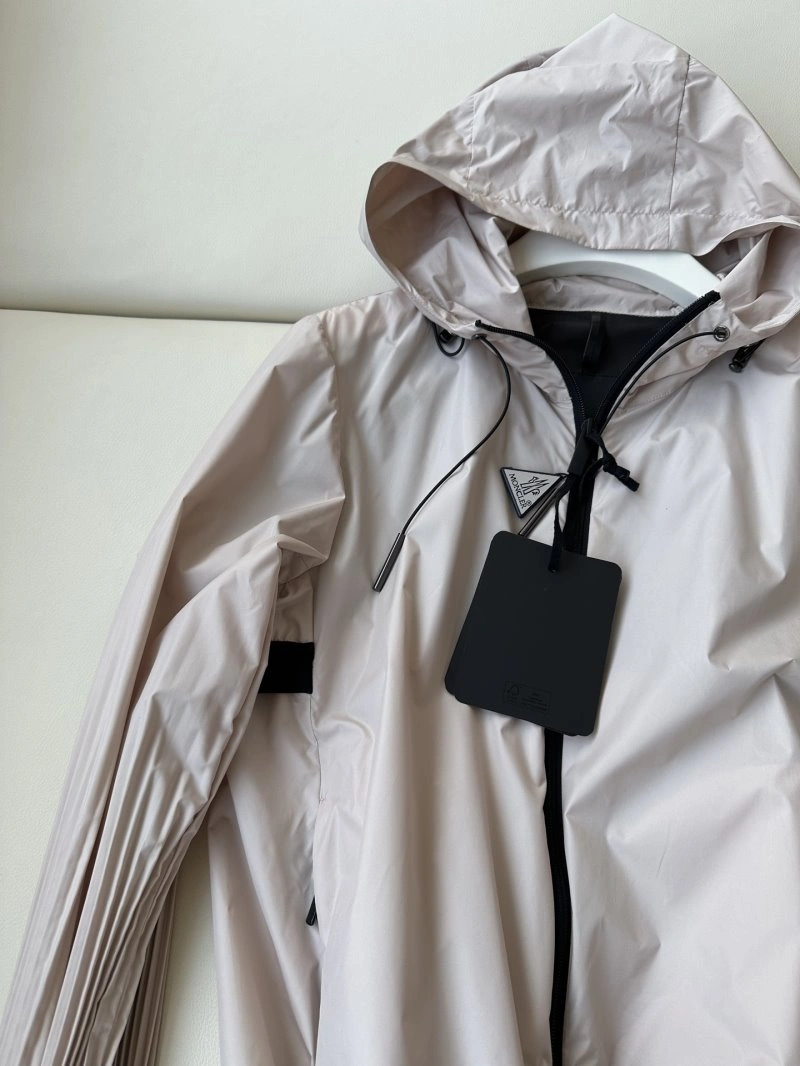 Top mirror Moncler Outwear