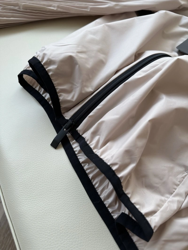 Top mirror Moncler Outwear