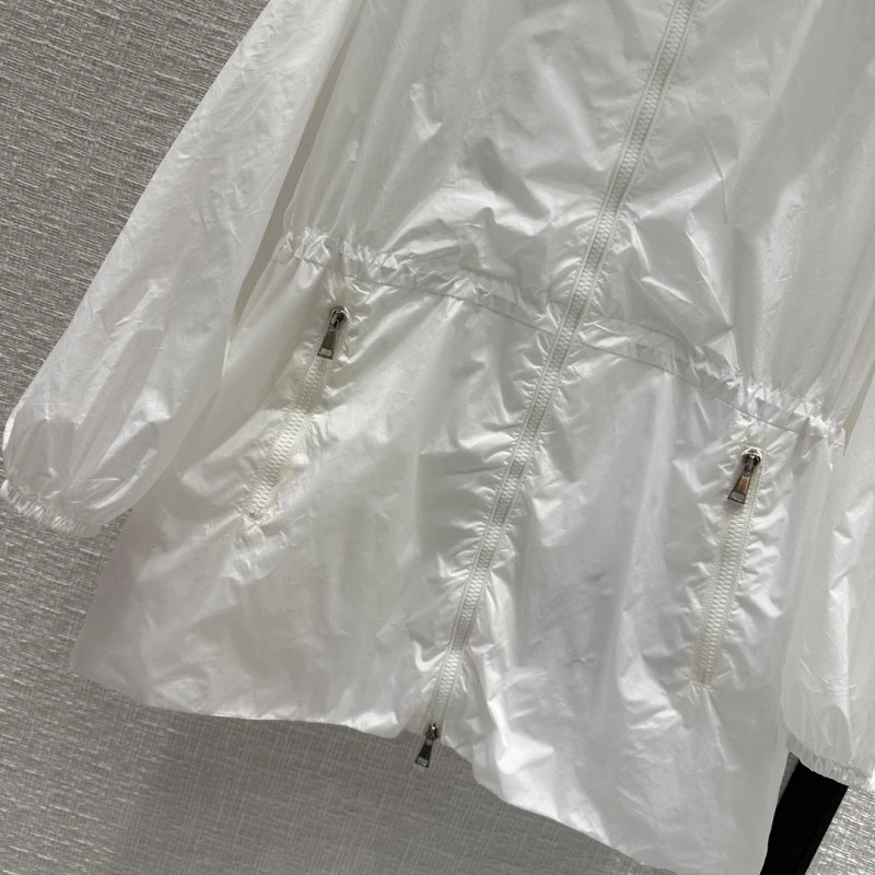Low-cost Moncler Outwear
