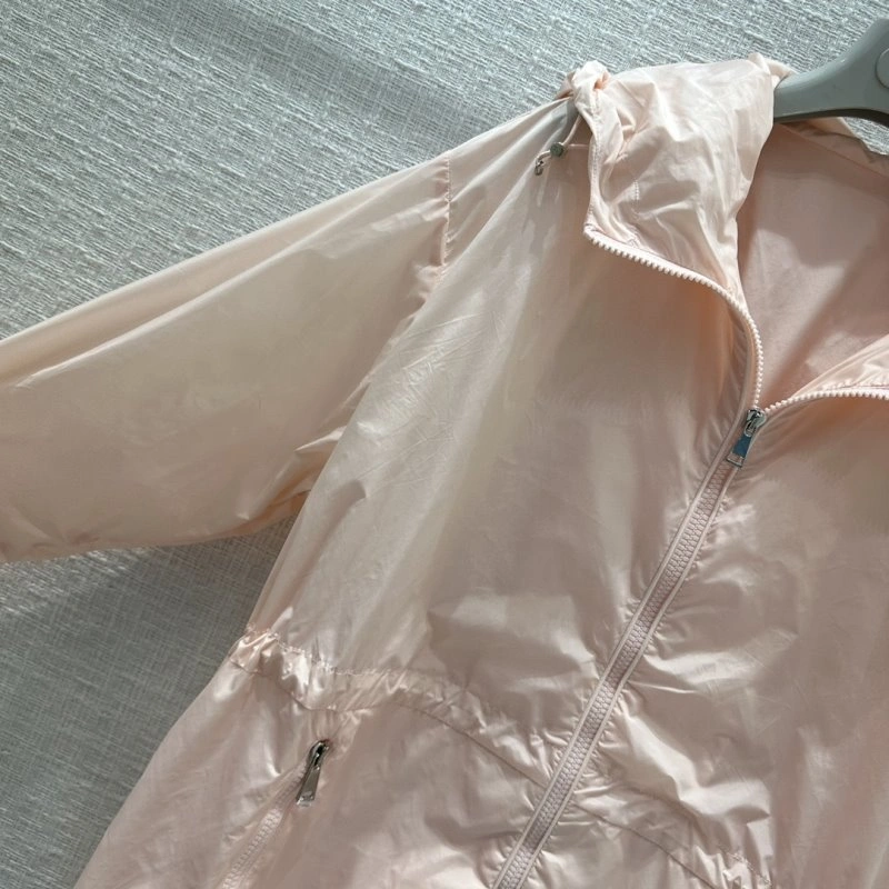 Inexpensive Moncler Outwear