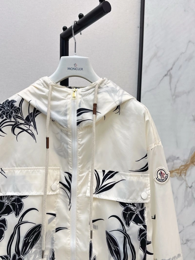 Precise copy Moncler Outwear
