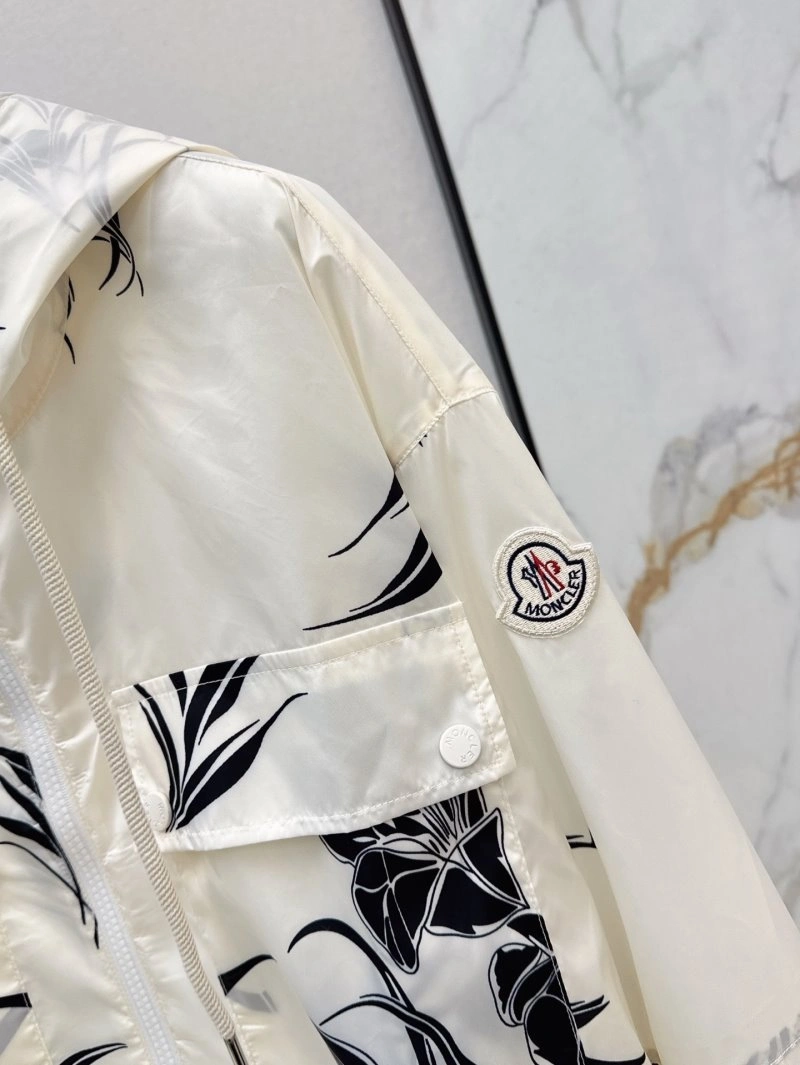 Precise copy Moncler Outwear