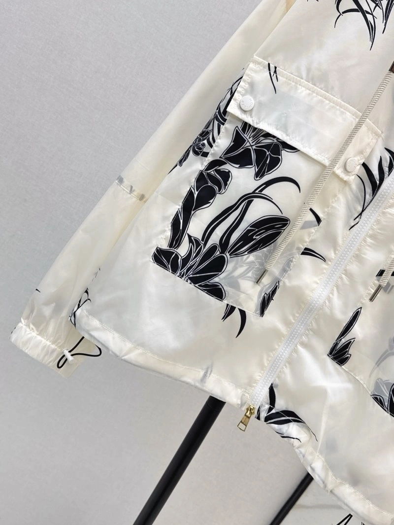 Precise copy Moncler Outwear