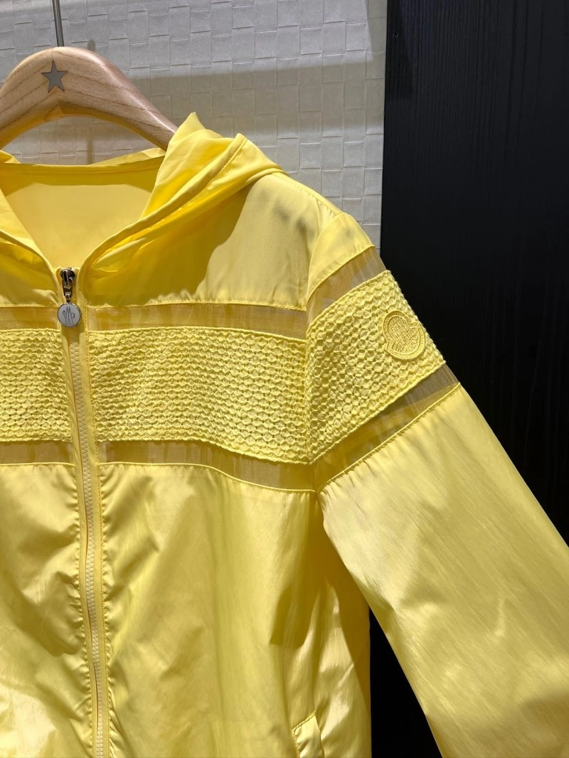Low-cost Moncler Outwear