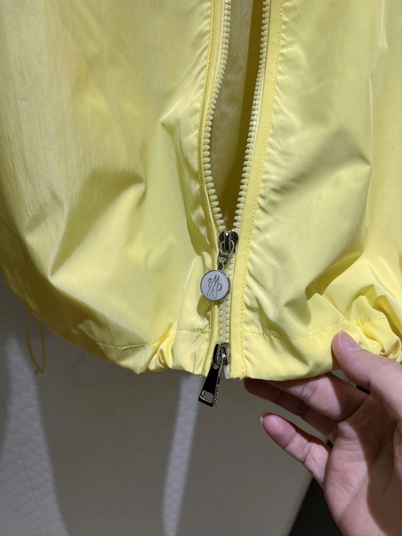 Low-cost Moncler Outwear