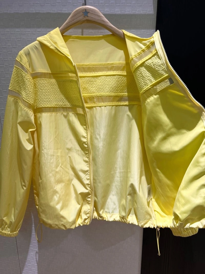 Low-cost Moncler Outwear