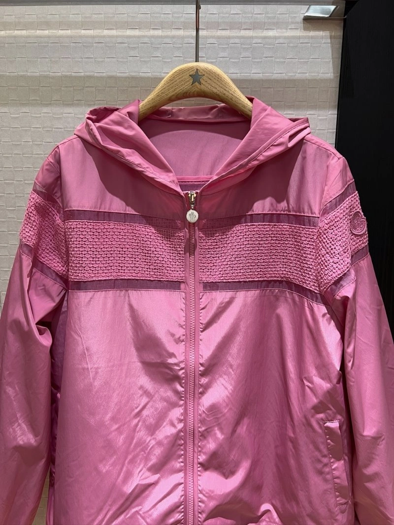 Accurate model Moncler Outwear