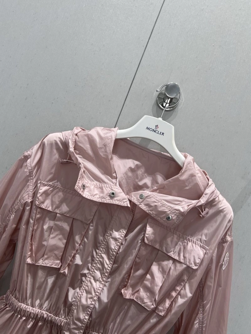 Low-cost Moncler Outwear