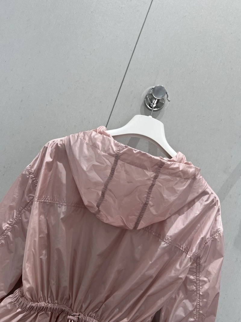 Low-cost Moncler Outwear