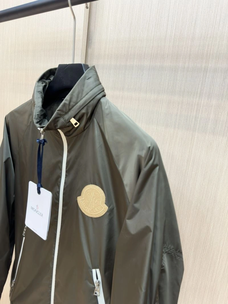 Low-cost Moncler Outwear