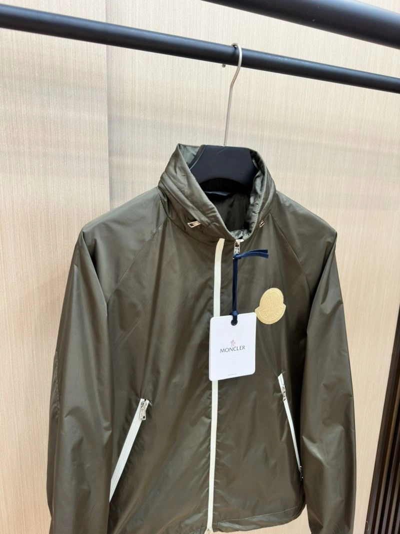 Low-cost Moncler Outwear