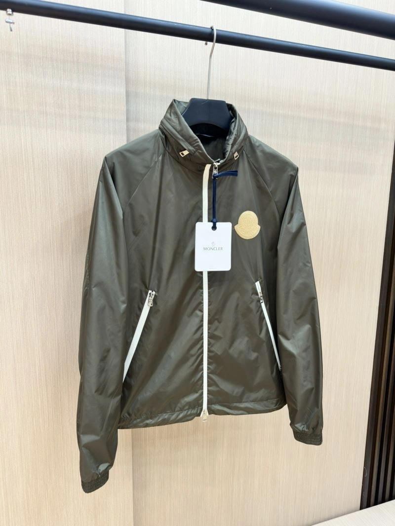 Low-cost Moncler Outwear