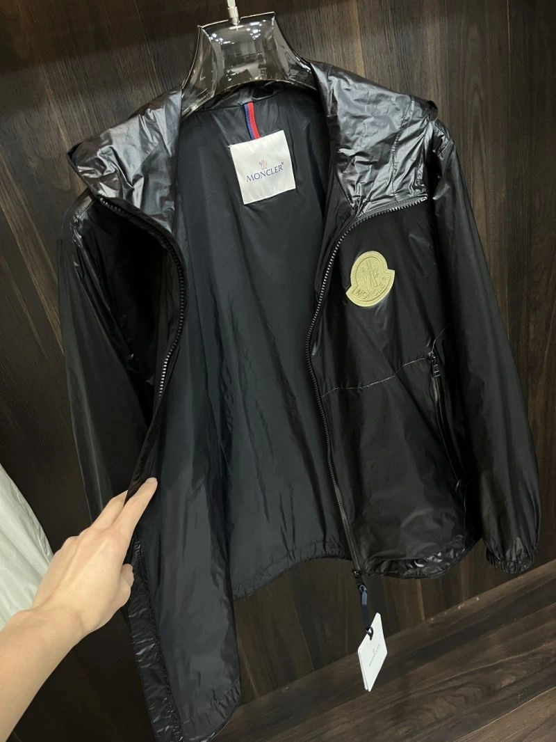 Precise copy Moncler Outwear