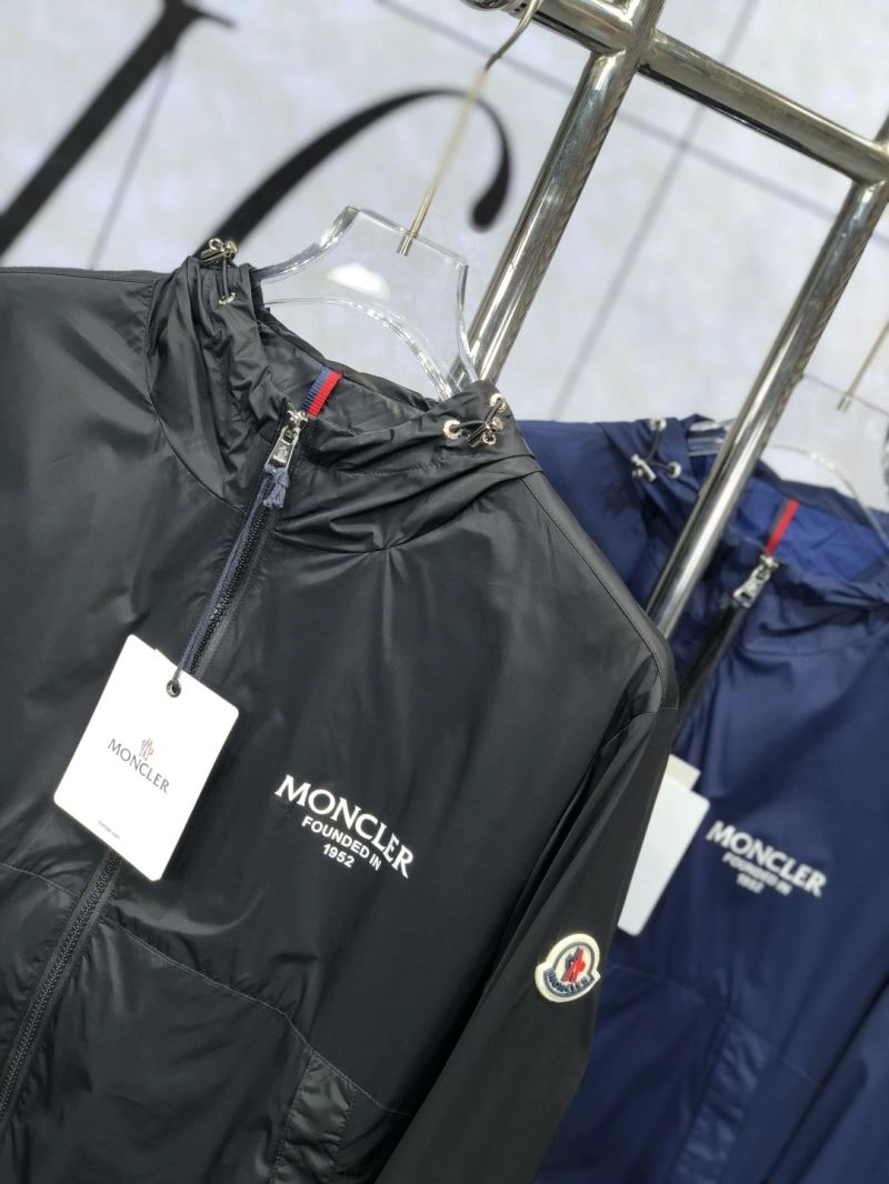 Low-cost Moncler Outwear