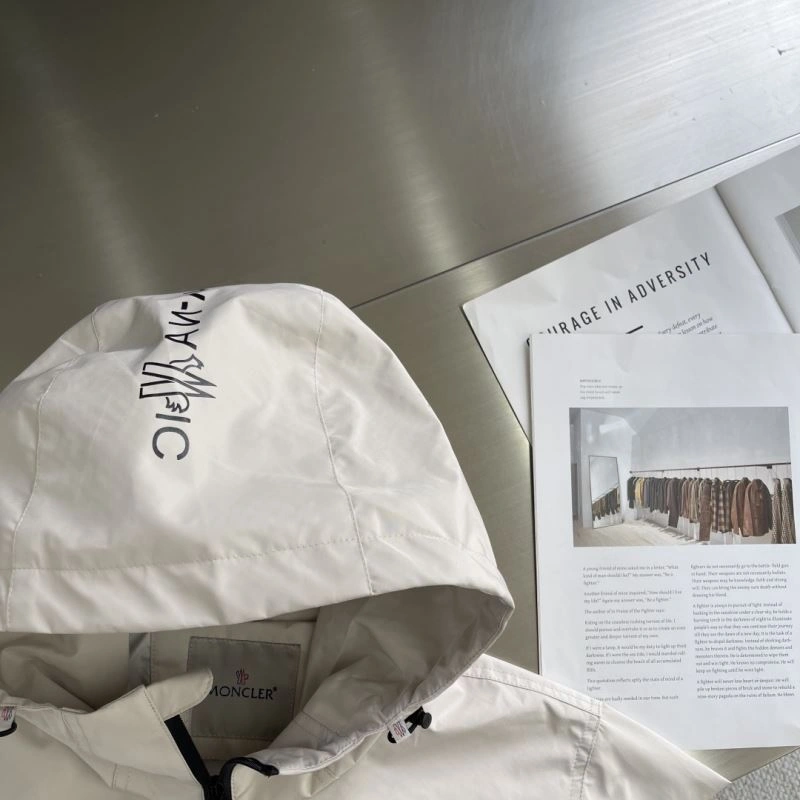 Bargain Moncler Outwear