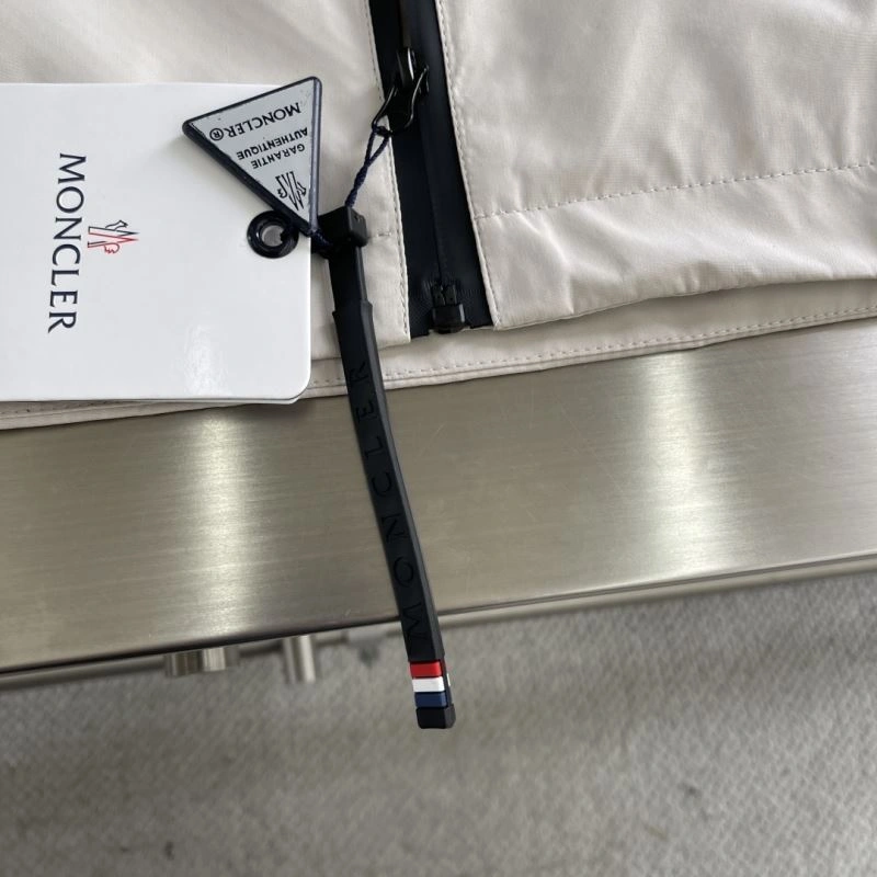 Bargain Moncler Outwear