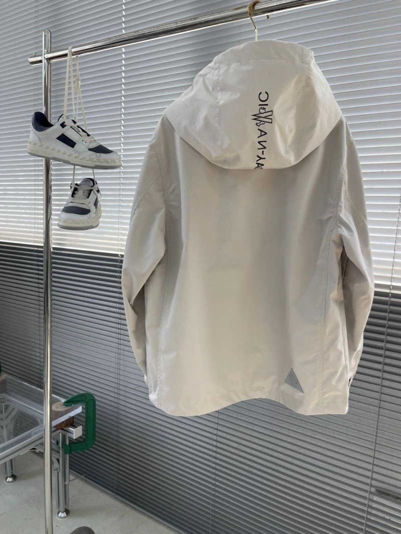 Bargain Moncler Outwear