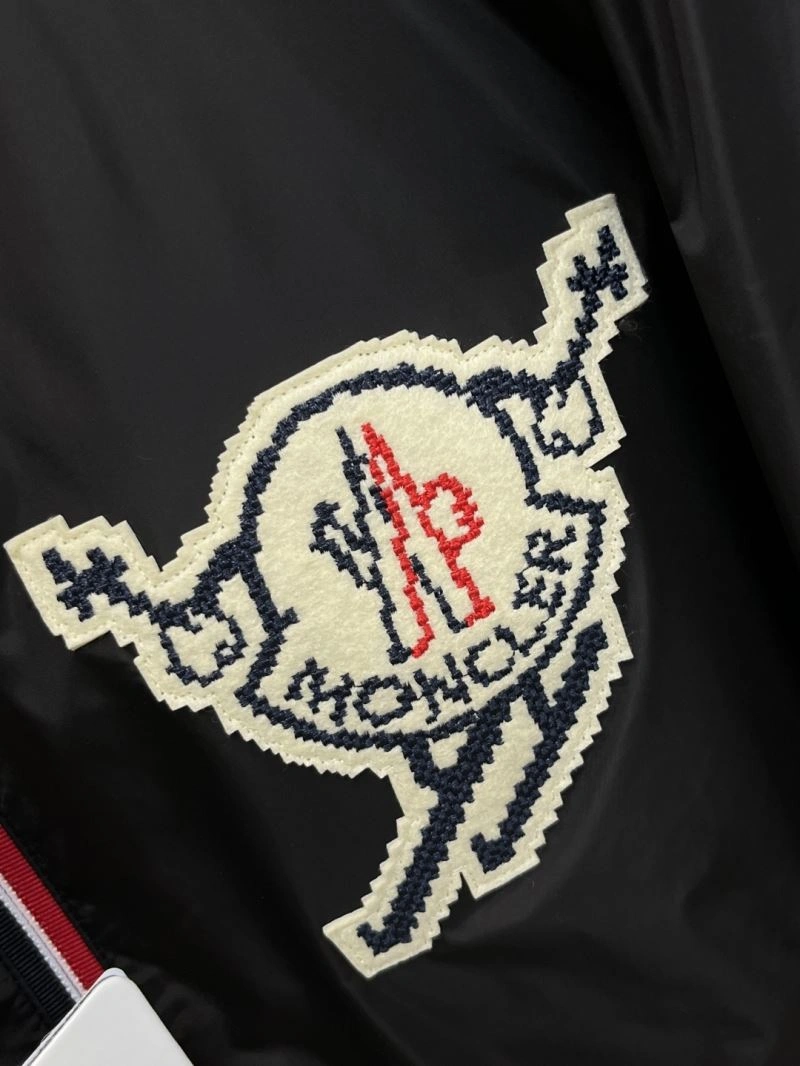 Low-cost Moncler Outwear