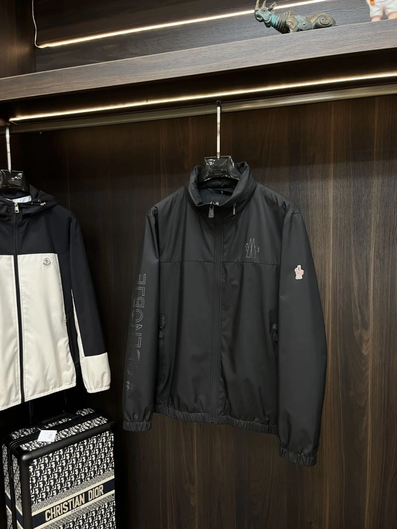 Low-cost Moncler Outwear