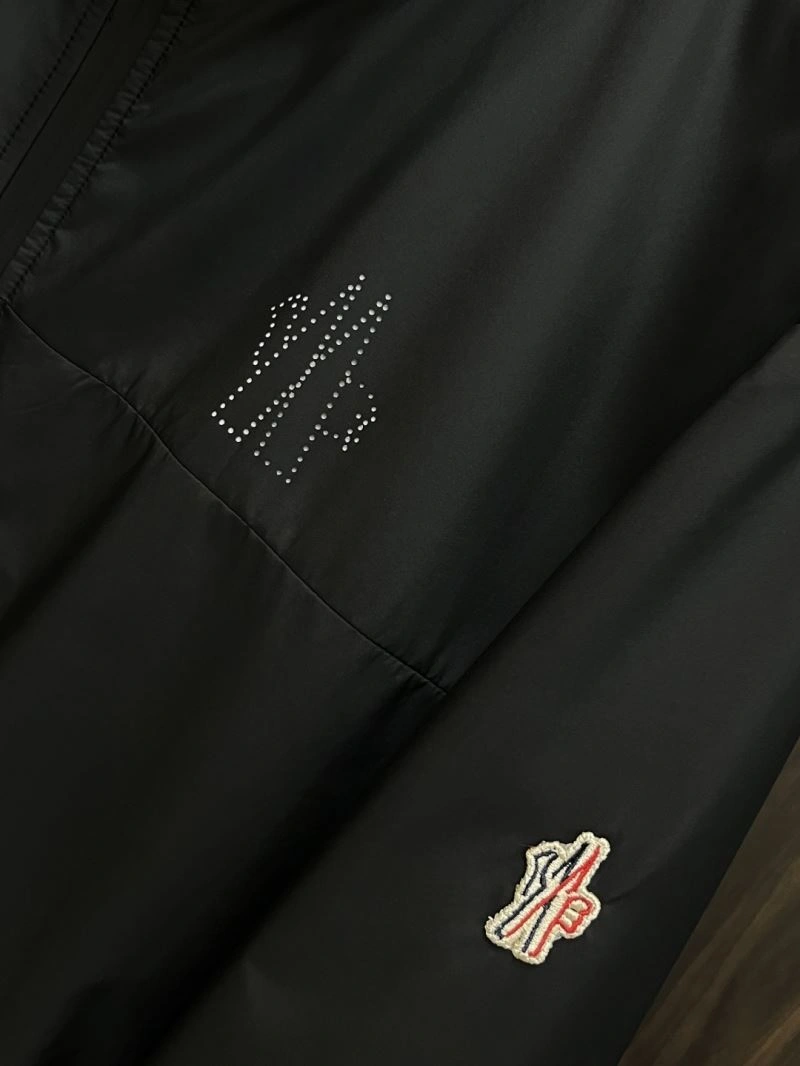 Low-cost Moncler Outwear
