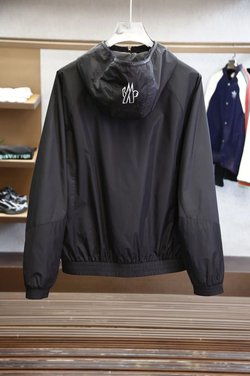 Low-cost Moncler Outwear