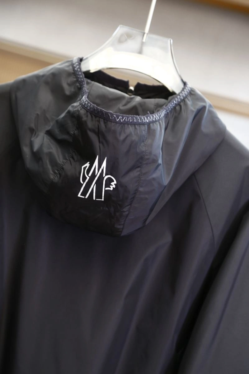 Low-cost Moncler Outwear