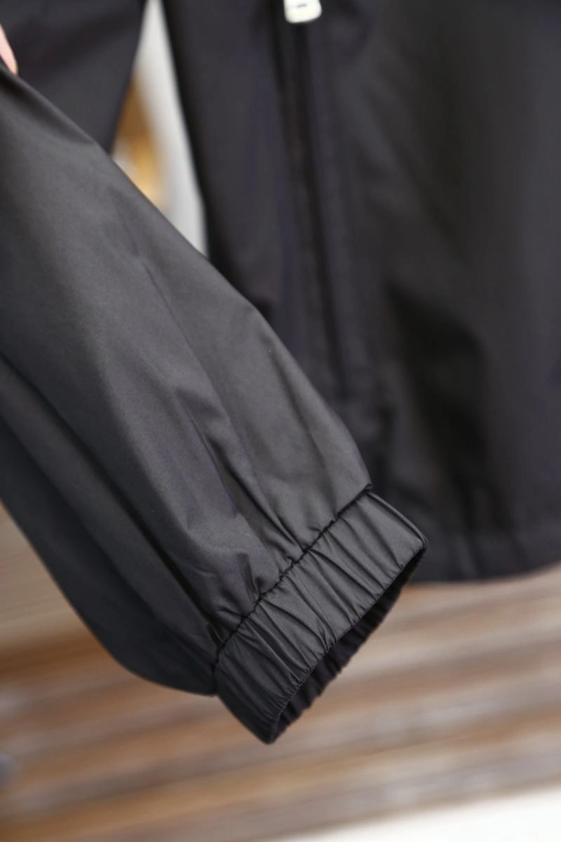 Top match Moncler Outwear