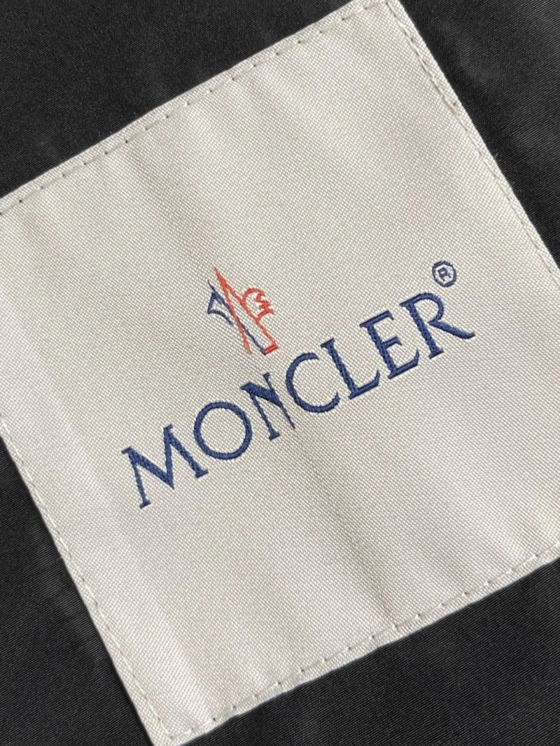 Top match Moncler Outwear