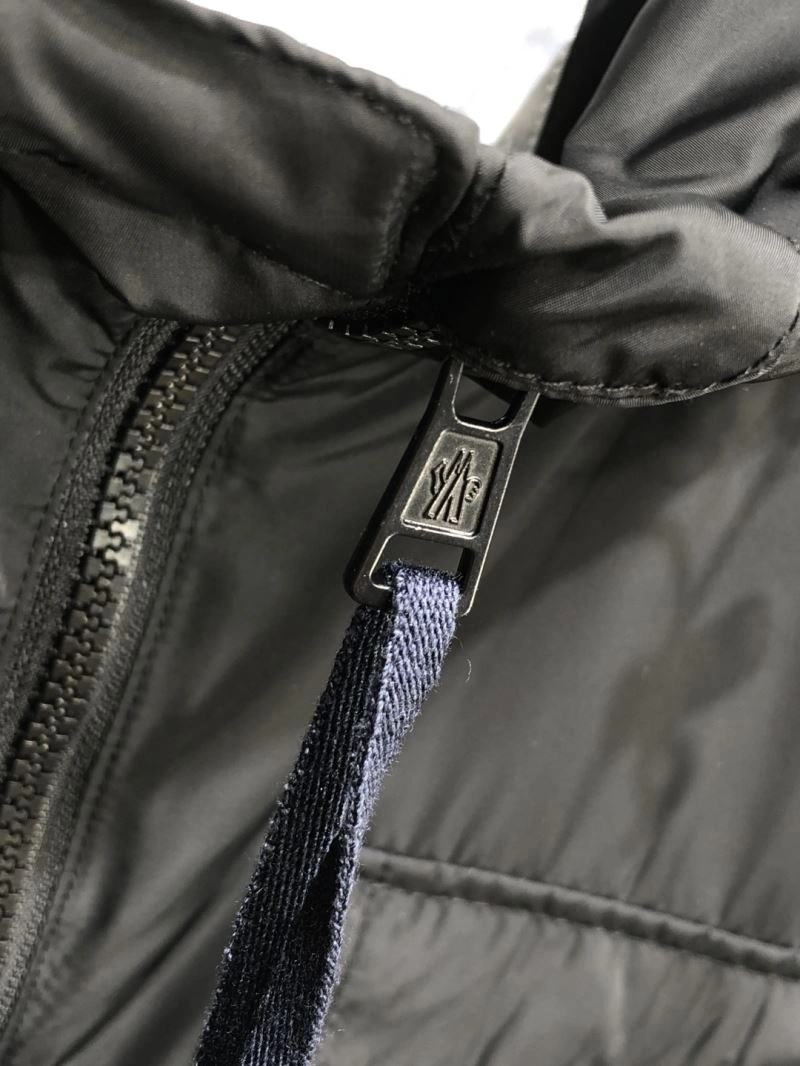 Precise copy Moncler Outwear
