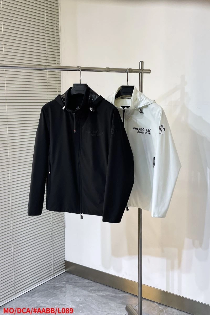 Bargain Moncler Outwear