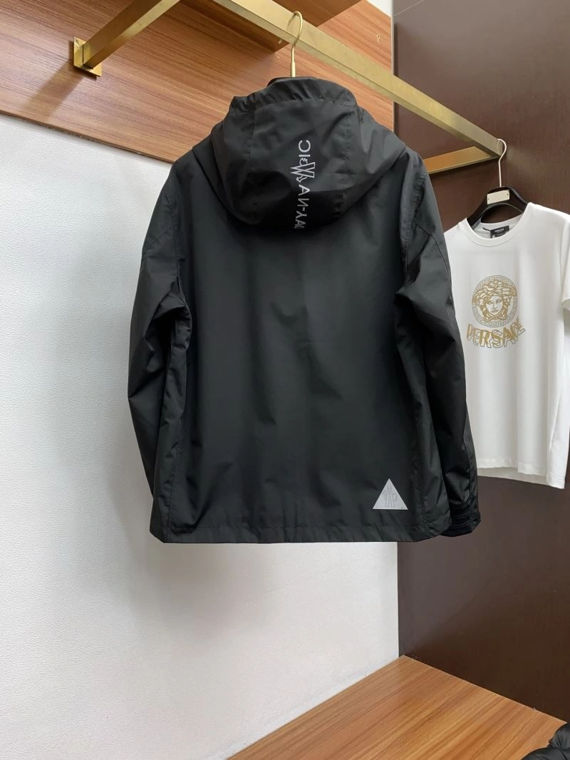 Discounted Moncler Outwear