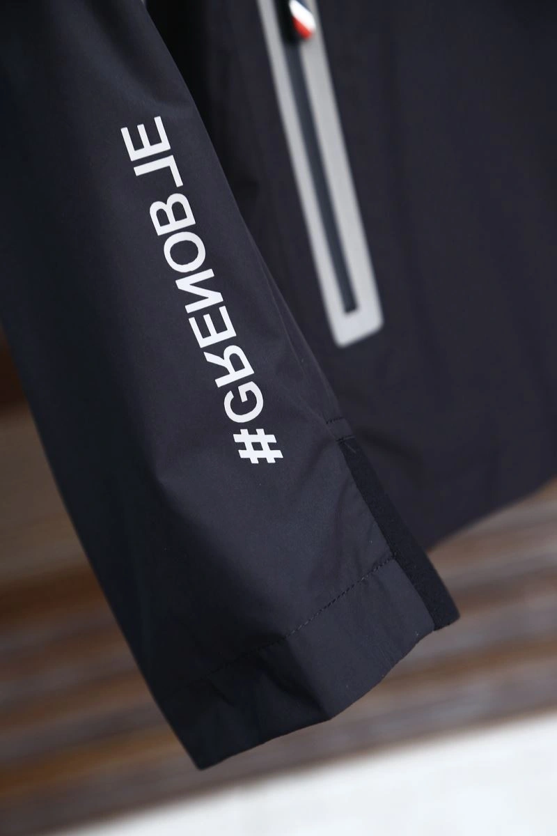 Perfect replica Moncler Outwear