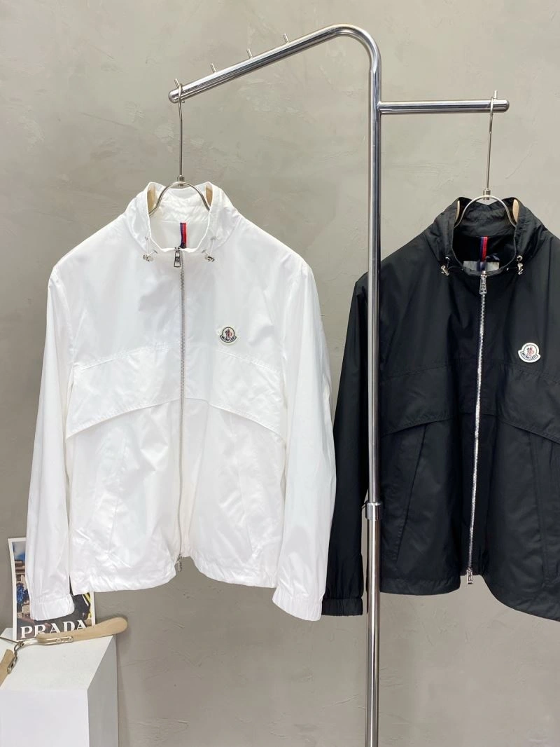 Bargain Moncler Outwear